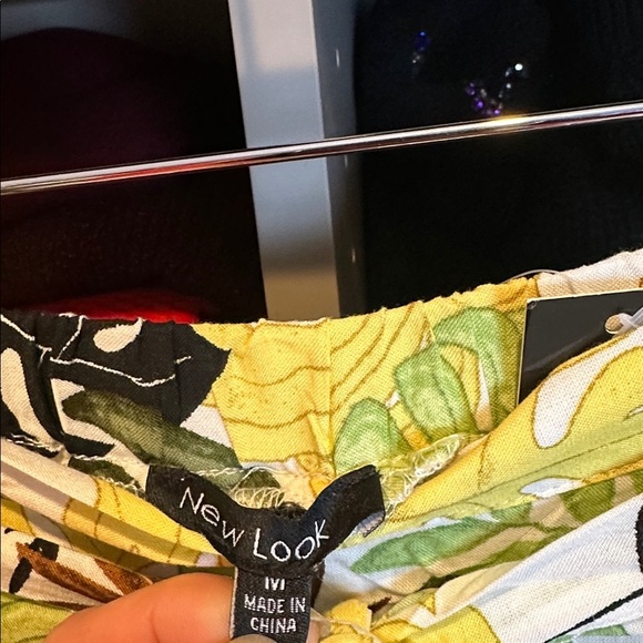 New Look | Pants & Jumpsuits | New Look Whiteyellowgreen Palm Print ...